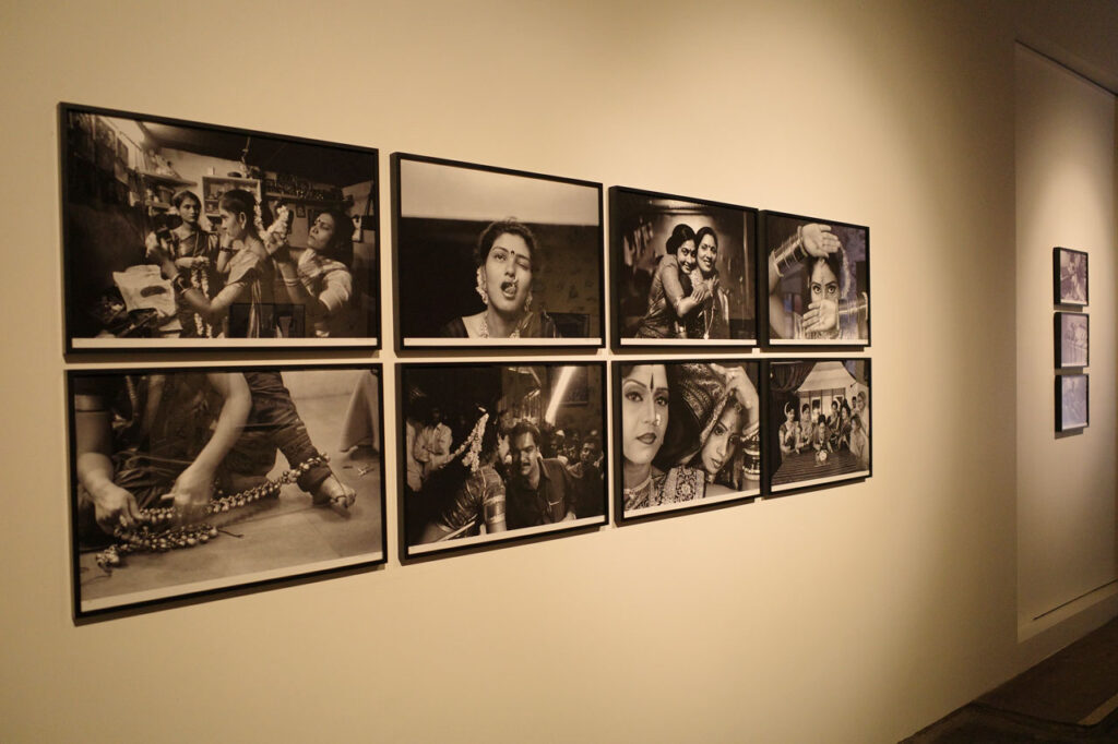 3D Immersive Views – Dot Line Space